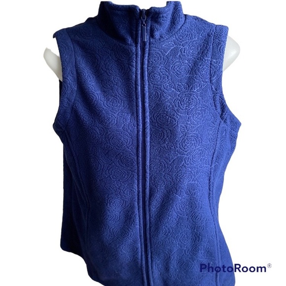 Laura Scott | Jackets & Coats | Laura Scott Fleece Vest | Poshmark